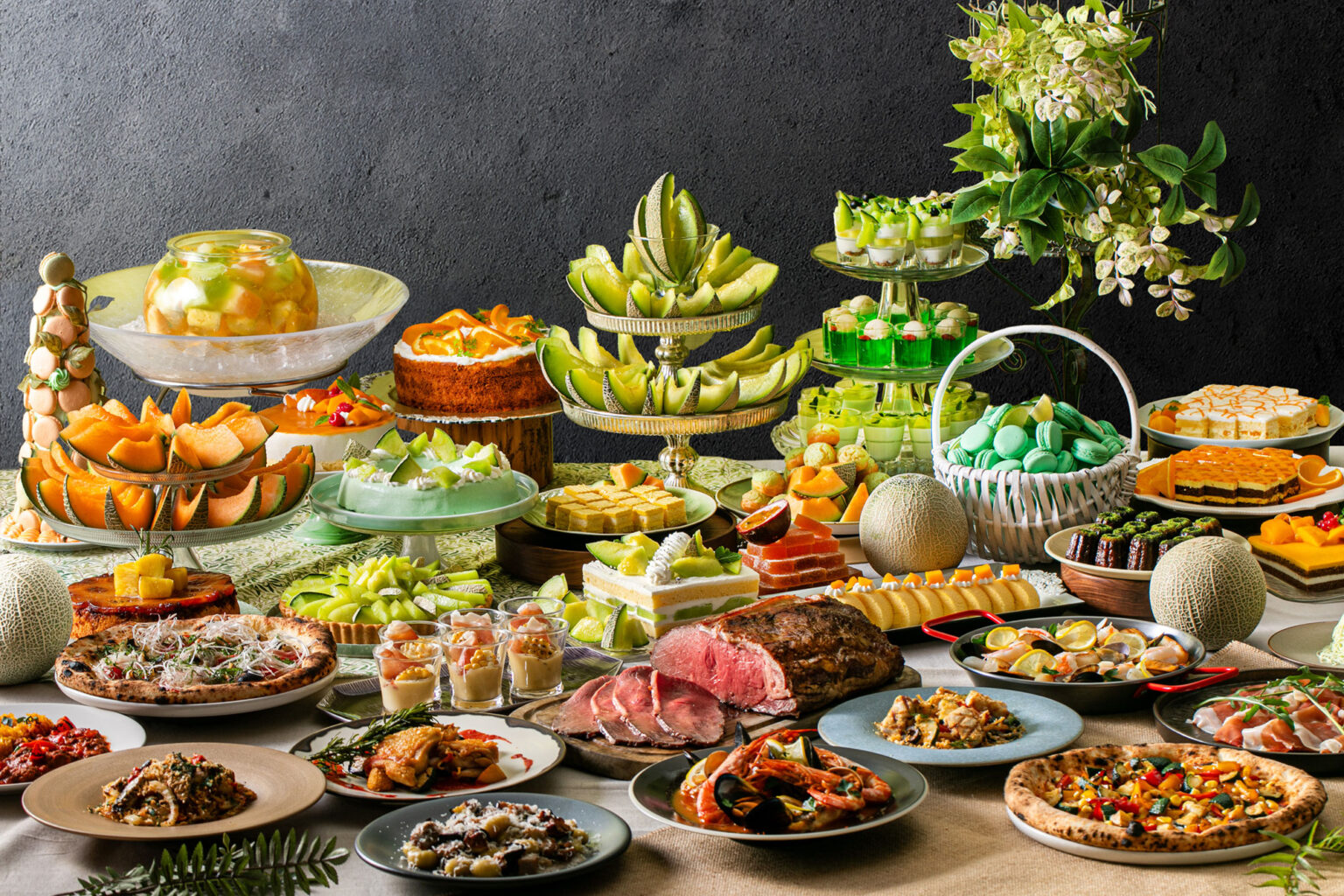 「XEX BUFFET」についに“フレッシュメロン食べ放題”が登場。この夏、心ゆくまで味わう至福のひとときを。＜XEX GROUP ...